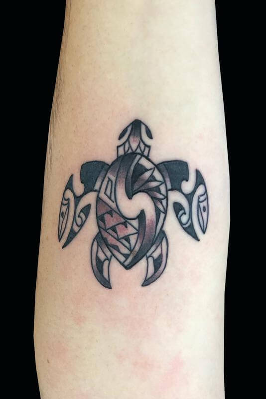 21 Polynesian Turtle Tattoo Ideas, Designs, & Meanings | PetPress